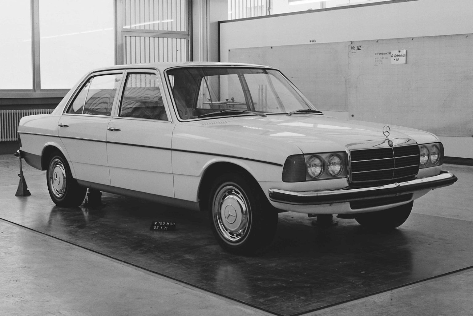 The 1976-86 Mercedes “W123 body” E-Class – Possibly The Best Car Benz ...